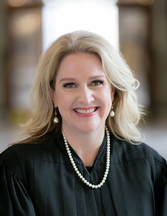 Valerie Smith's Instagram, Twitter & Facebook on IDCrawl